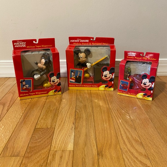 Disney | Office | Vintage Retro Collectors Disney Mickey Mouse Red Desk ...
